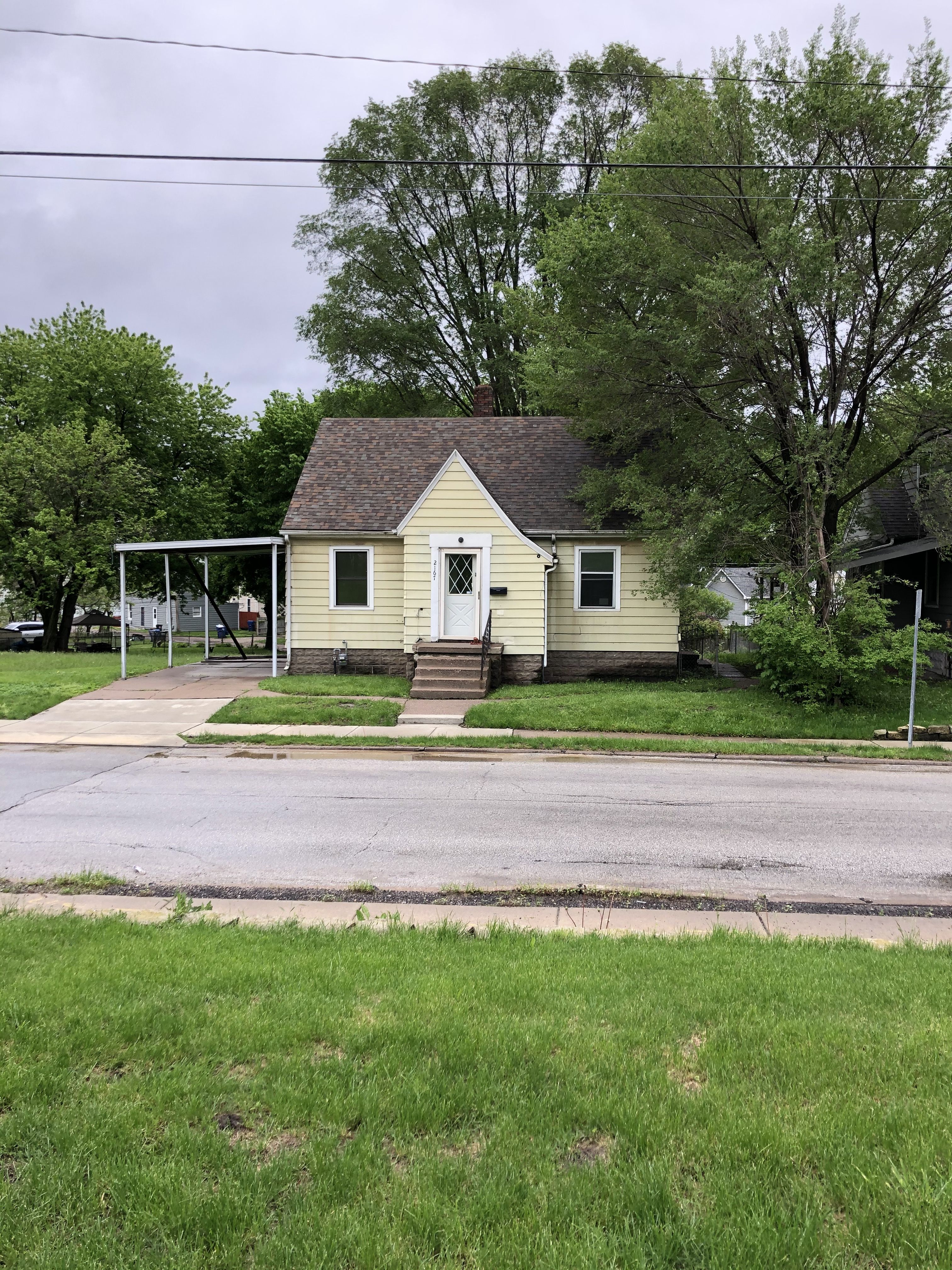 Oak Helm › Properties